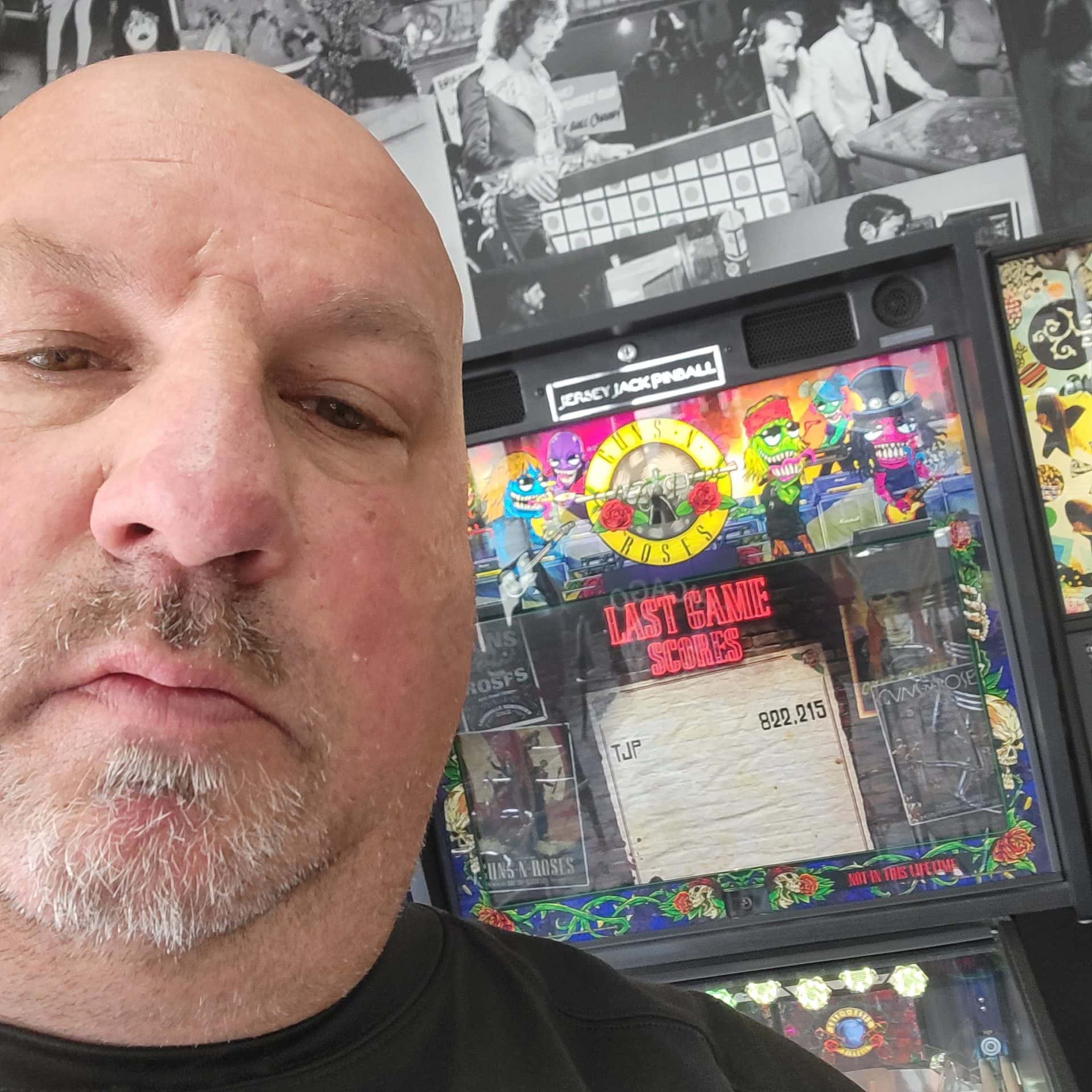 Rock 'N Za: DINE, DRINK, & PLAY | 105 E Main St, St Charles